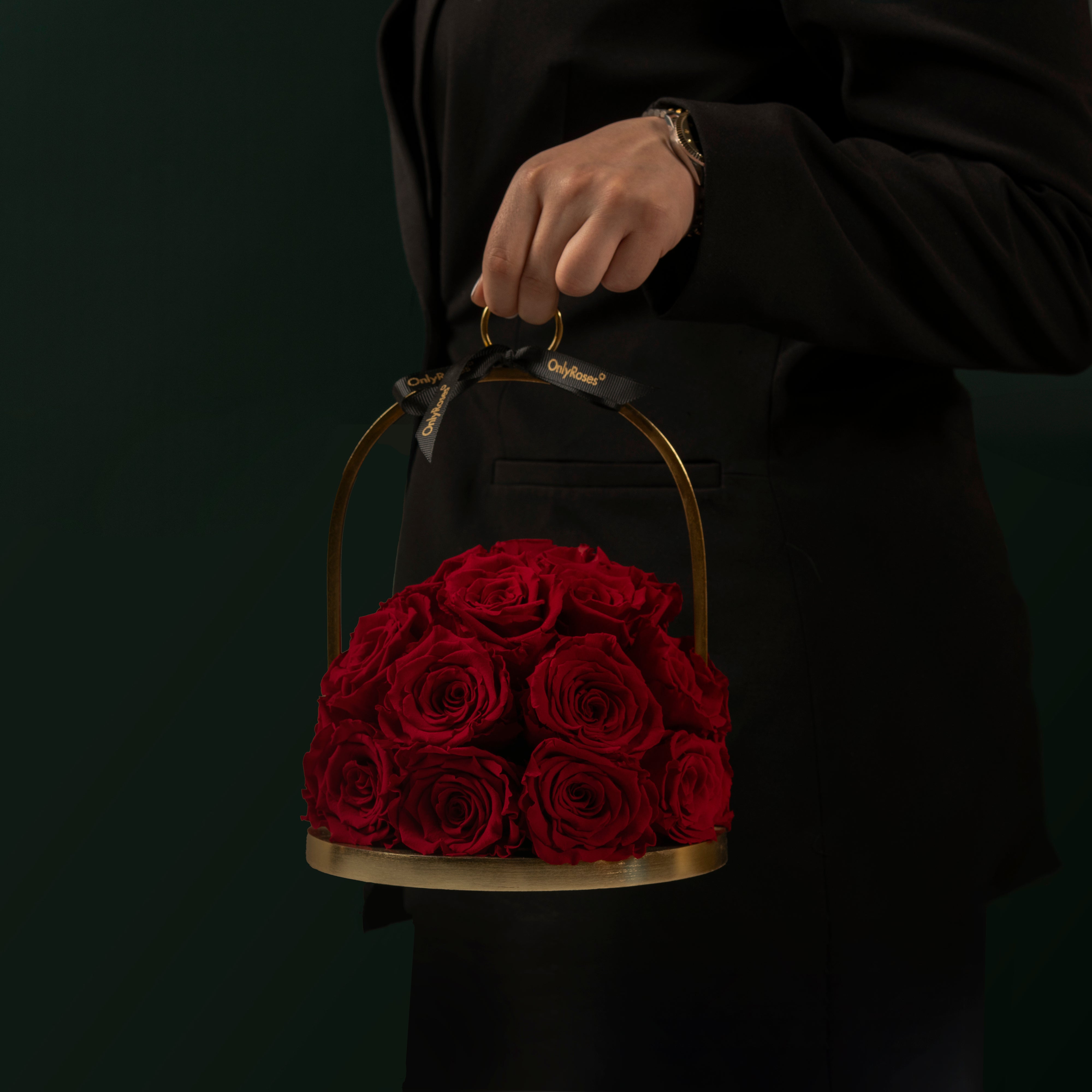 Infinite Rose Lantern Dome | OnlyRoses - Qatar