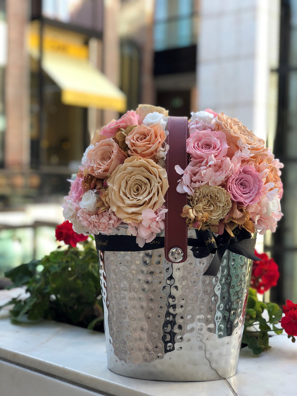 Infinite Rose Fleurs Du Vin | OnlyRoses Qatar